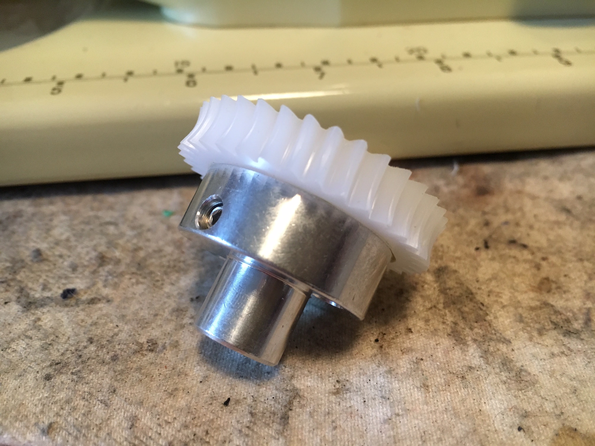 Bernina 707 cam gear replacement - thesewingmachinedoctor.co.uk