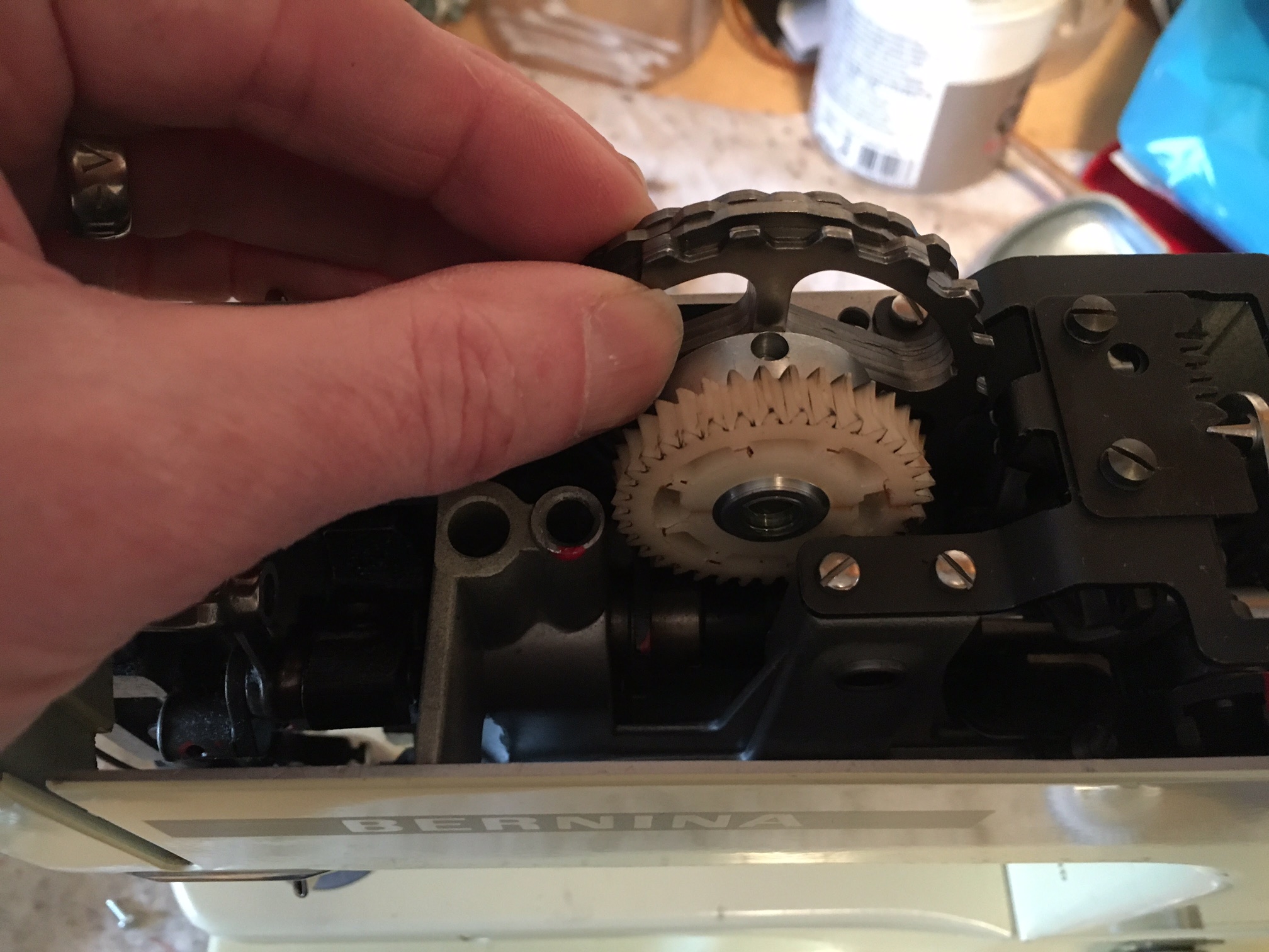 Bernina 707 cam gear replacement - thesewingmachinedoctor.co.uk