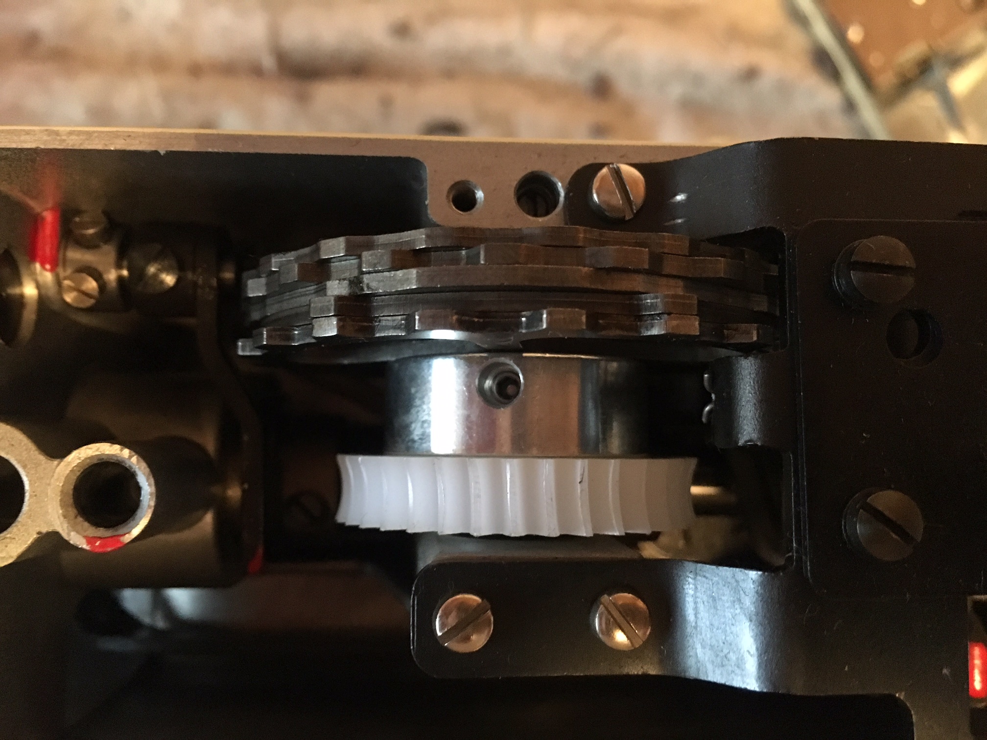Bernina 707 cam gear replacement - thesewingmachinedoctor.co.uk